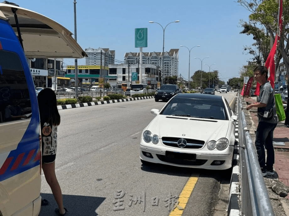 Penang Woman Passes Away While Pulling Car Over To The Curb After ...